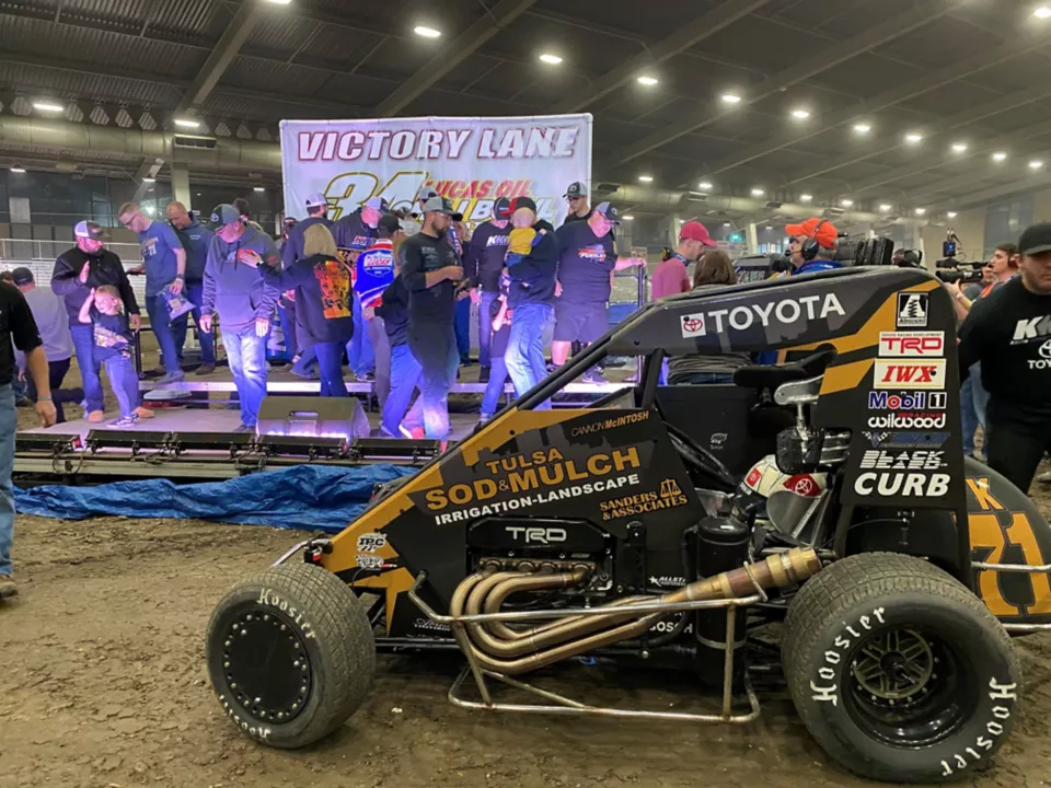 McIntosh Advances to Chili Bowl Nationals | Toyota.com