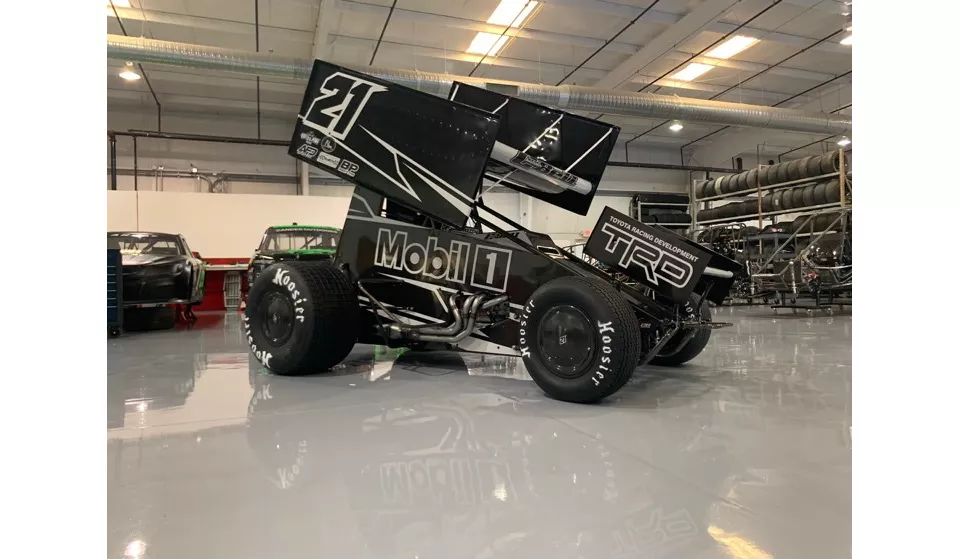 World of Outlaws Sprint Car Engine in the Works | Toyota.com