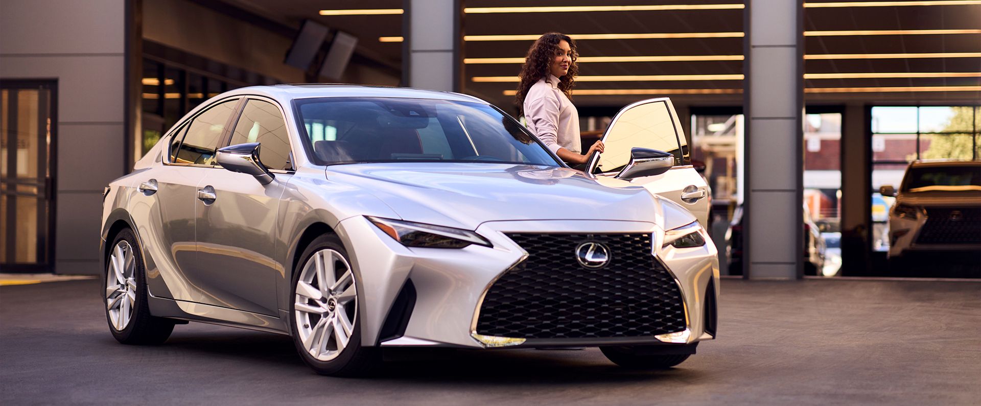 Lexus Customer Service Sunset