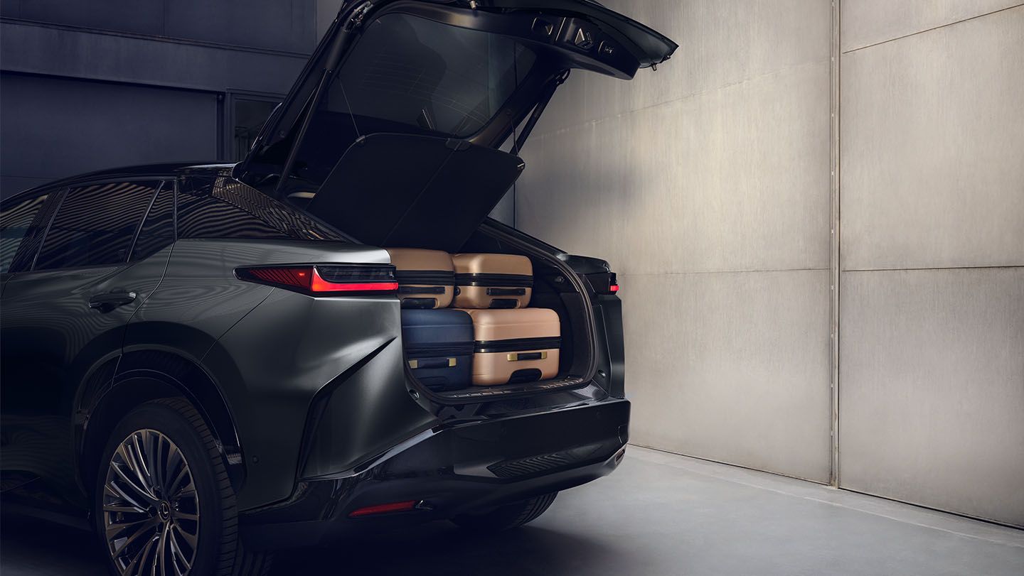 2025 Lexus RZ - Luxury All-Electric SUV | Lexus.com