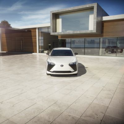 2025 Lexus RZ - Luxury All-Electric SUV | Lexus.com