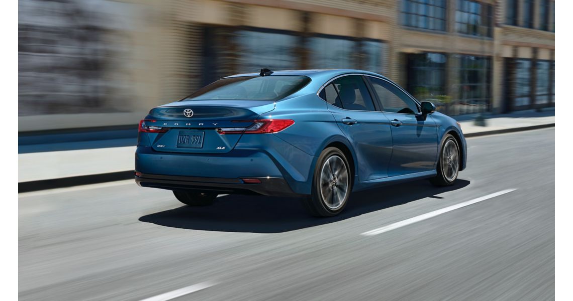 2025 Toyota Camry Photo Gallery | Toyota.com